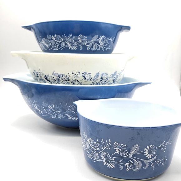 Pyrex | Kitchen | Vintage Pyrex Bowls Colonial Blue Mist | Poshmark